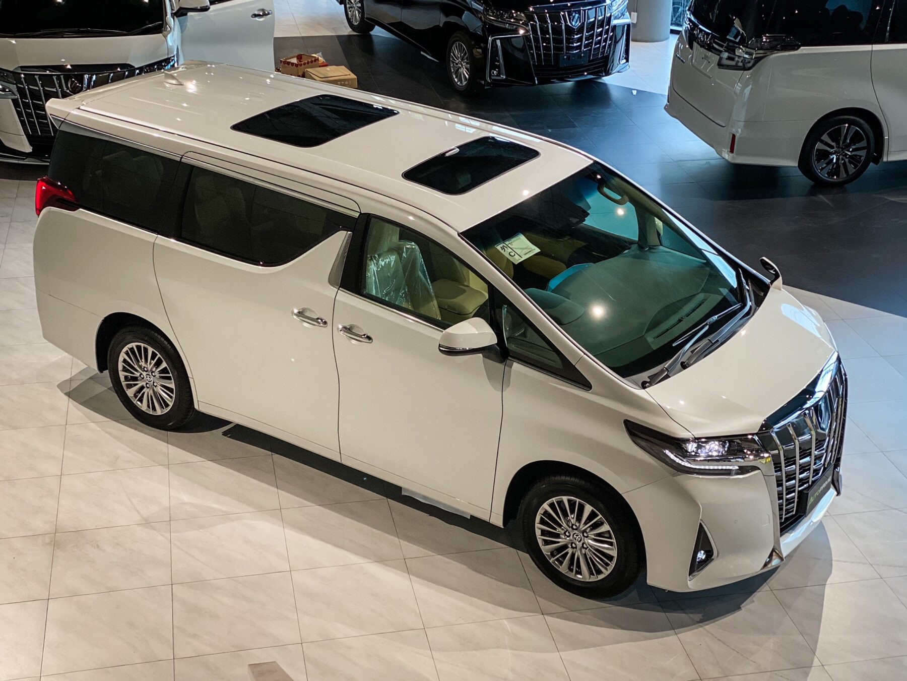 Alphard GF Hybrid - AutoPrime