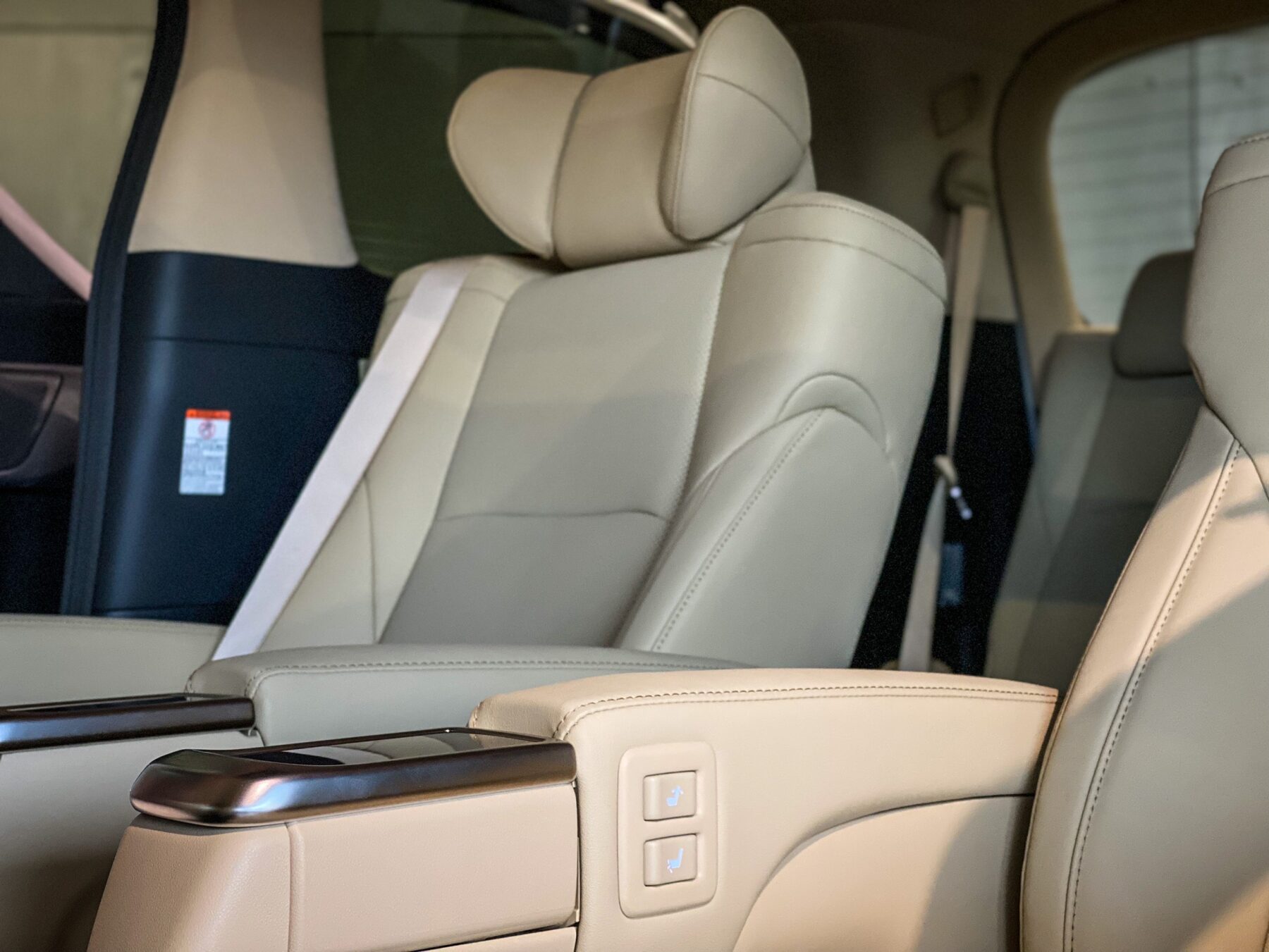 Alphard GF Hybrid - AutoPrime